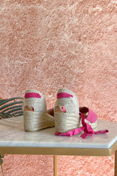 NINA PINK – Javiera Poch